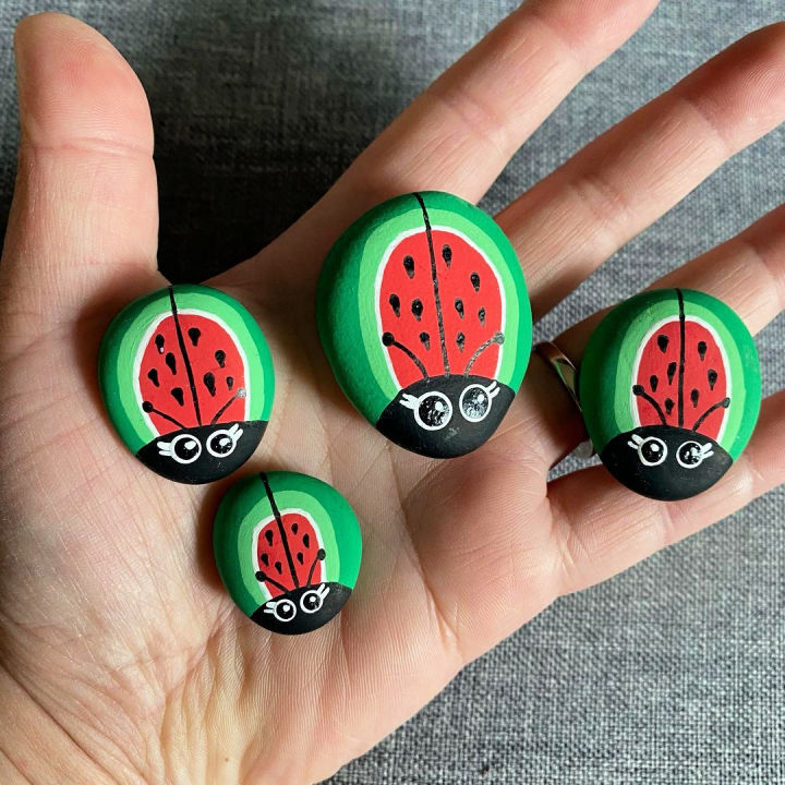 25 Fun and Easy Ladybug Rock Ideas - Blitsy