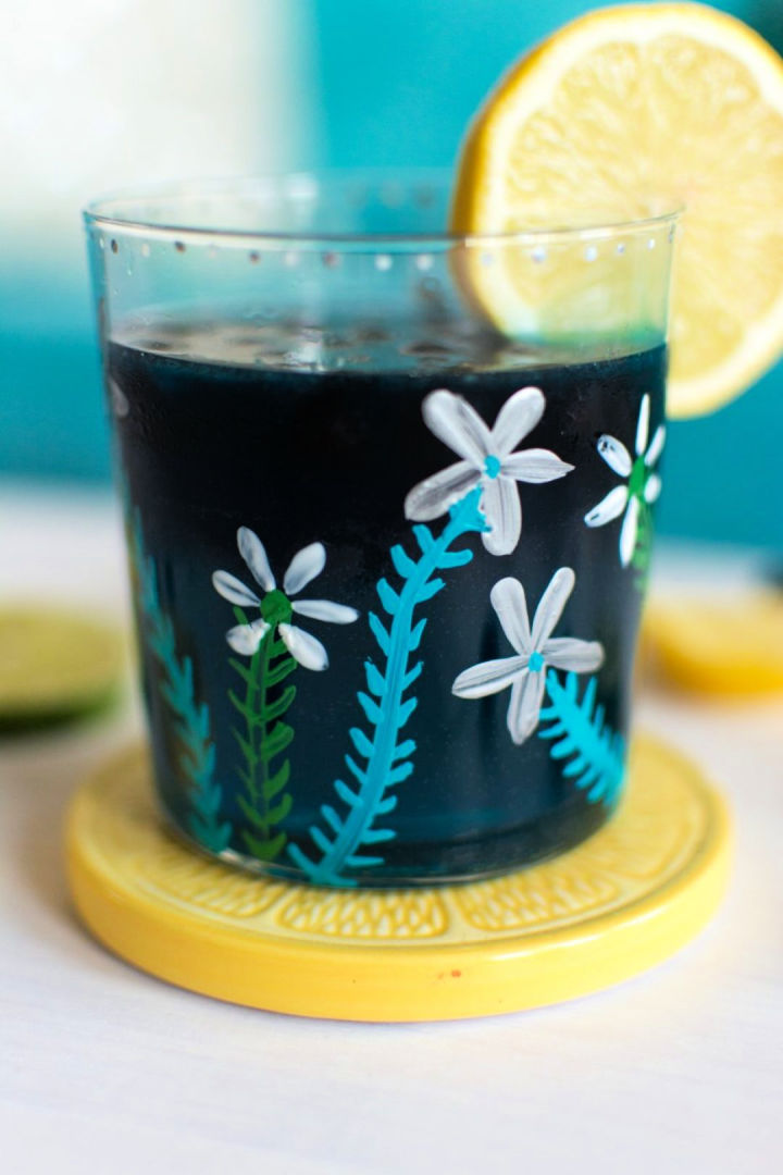 25 DIY Mug Painting Ideas: How to Paint a Mug - Blitsy