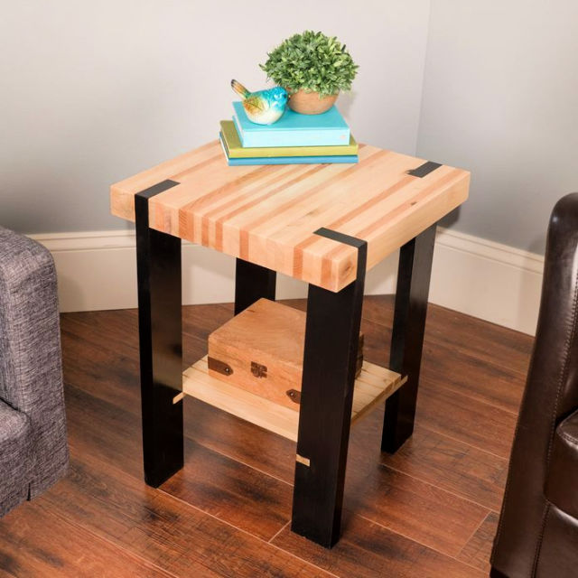 20 Free Pallet Side Table Plans - Pallet End Table - Blitsy