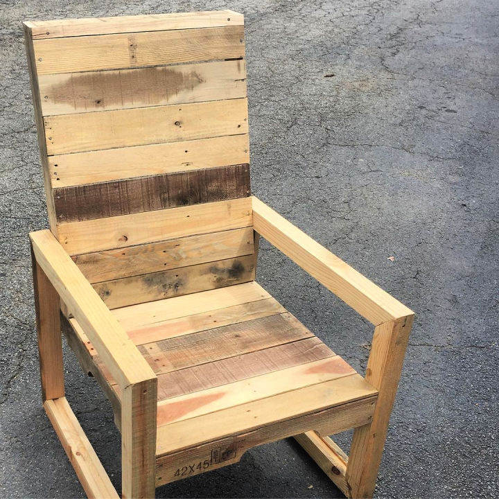 40 Free DIY Wood Pallet Chair Plans and Ideas - Blitsy