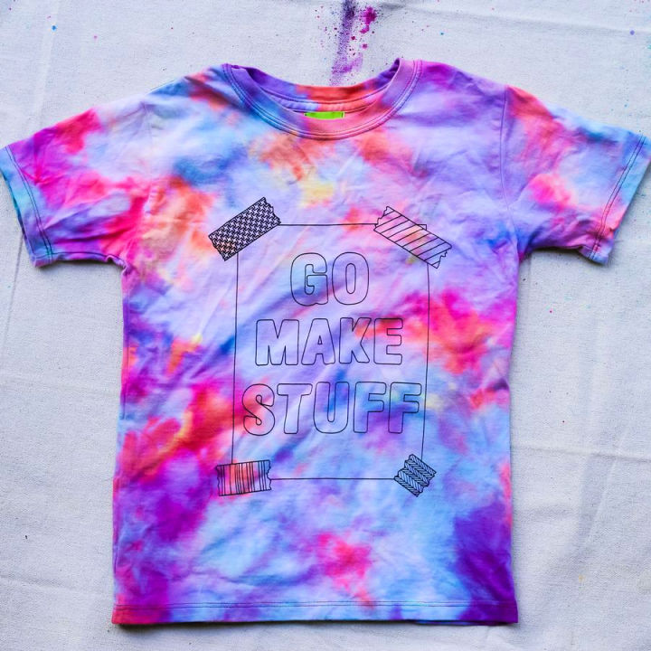 25 Tie Dye Shirt Patterns (How to Tie Dye a Shirt)