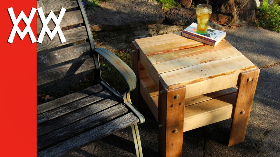 20 Free Pallet Side Table Plans - Pallet End Table - Blitsy