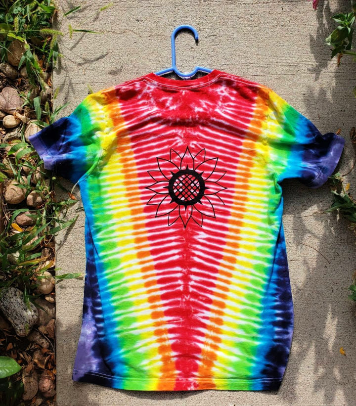 30 Rainbow Tie Dye Patterns (How to Rainbow Tie Dye)