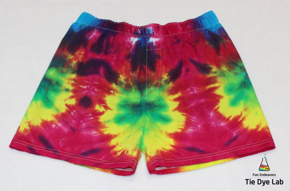 How to Tie Dye Shorts - 25 Ways to Tie Dye Shorts