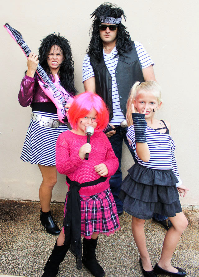 40 Easy Family Halloween Costumes: Family Costume Ideas