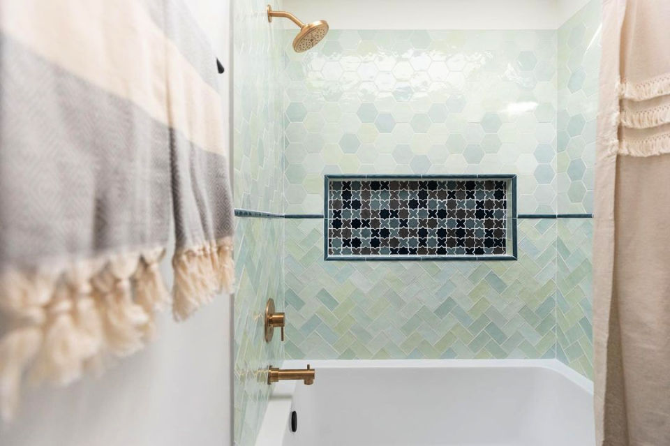 45 Beautiful Shower Tile Ideas You'll Love - Blitsy