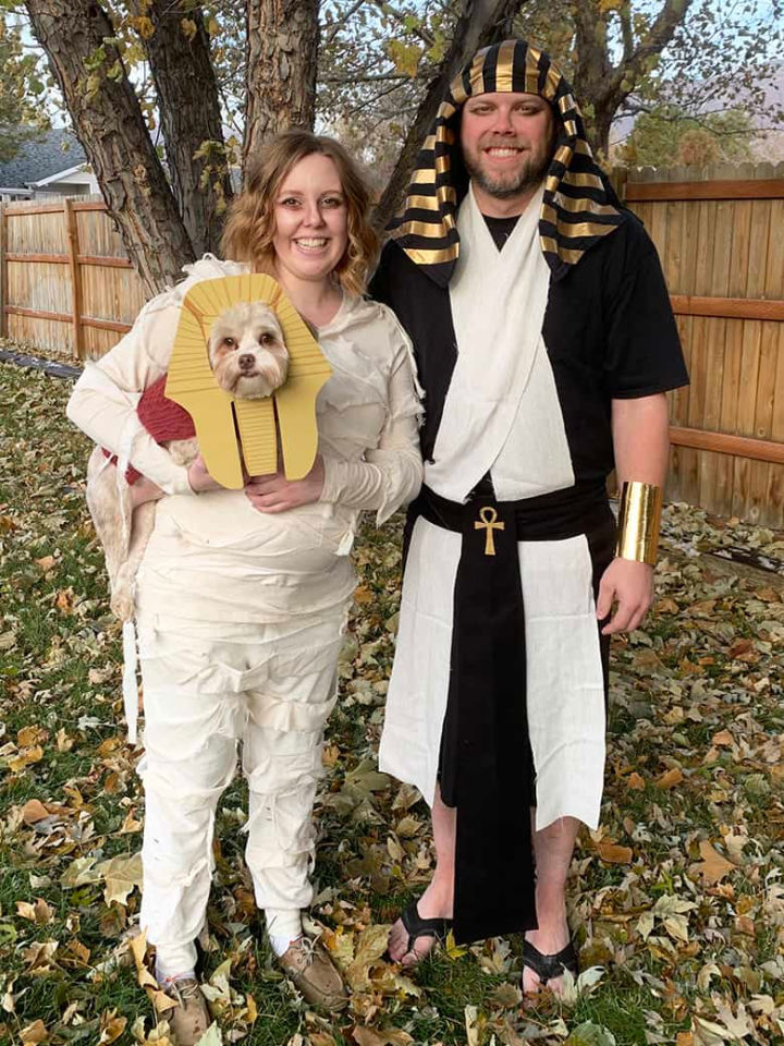 40 Easy DIY Couple Halloween Costumes Ideas 2024