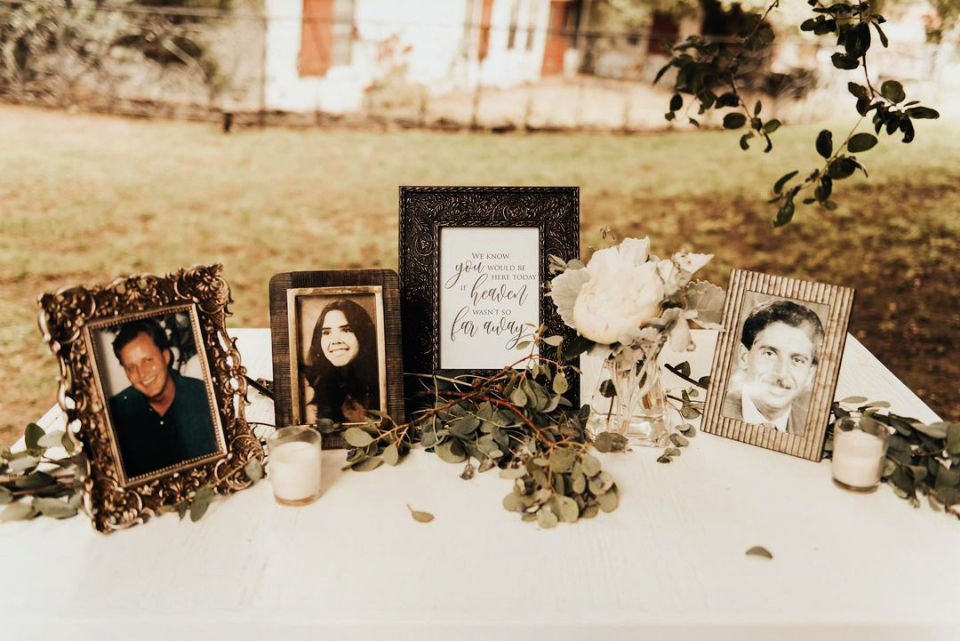 40 Rustic Wedding Ideas on A Budget - Blitsy