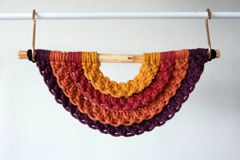 25 Free Macrame Wall Hanging Patterns to Elevate Your Decor - Blitsy