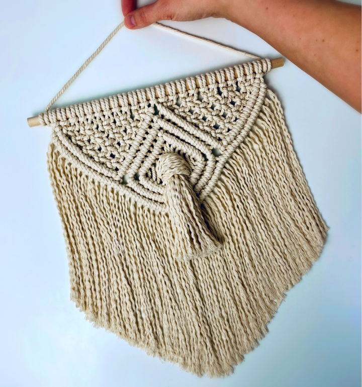 25 Free Macrame Wall Hanging Patterns to Elevate Your Decor - Blitsy