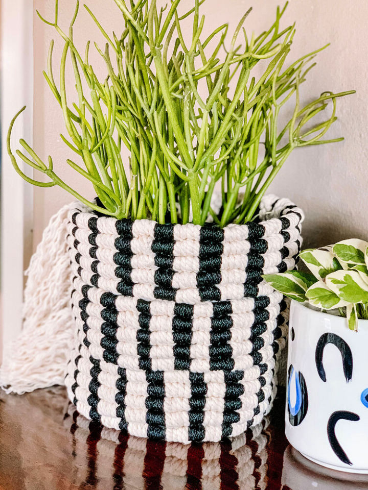 Free DIY Macrame Basket Pattern - Blitsy