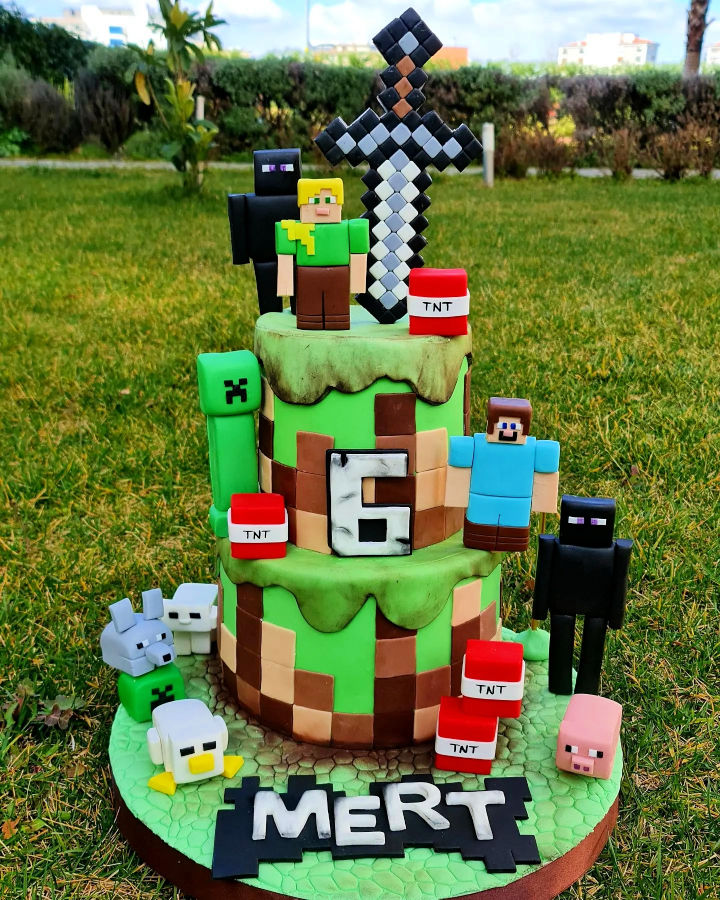 25 Creative Minecraft Cake Ideas - Blitsy