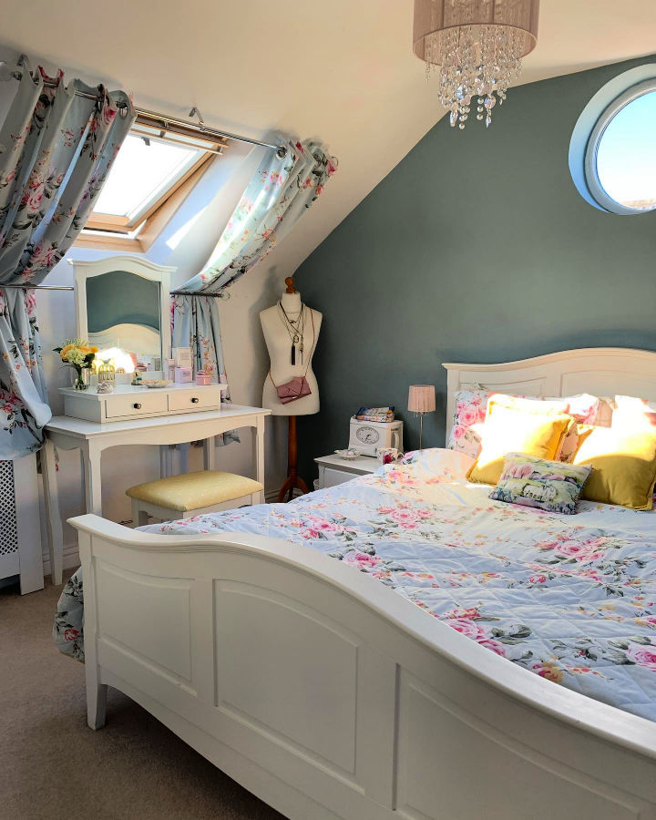 25 Best Country Bedroom Ideas That Are Timeless - Blitsy