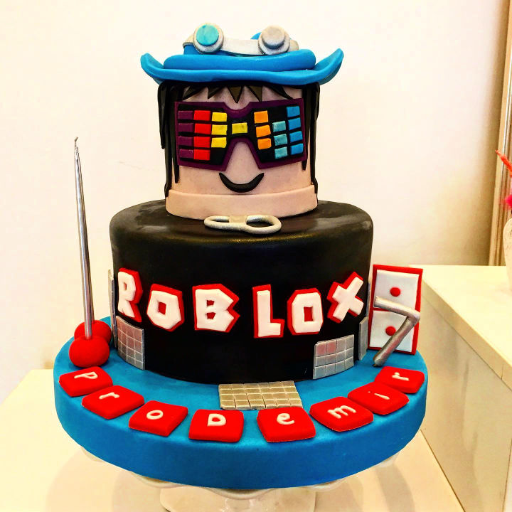 20 Creative Roblox Cake Ideas - Blitsy
