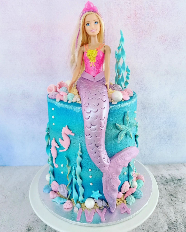 25 Unique Mermaid Cake Ideas - Blitsy