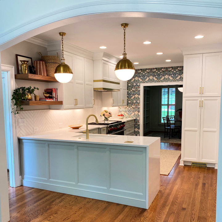 15 Kitchen Peninsula Ideas You'll Want to Copy - Blitsy