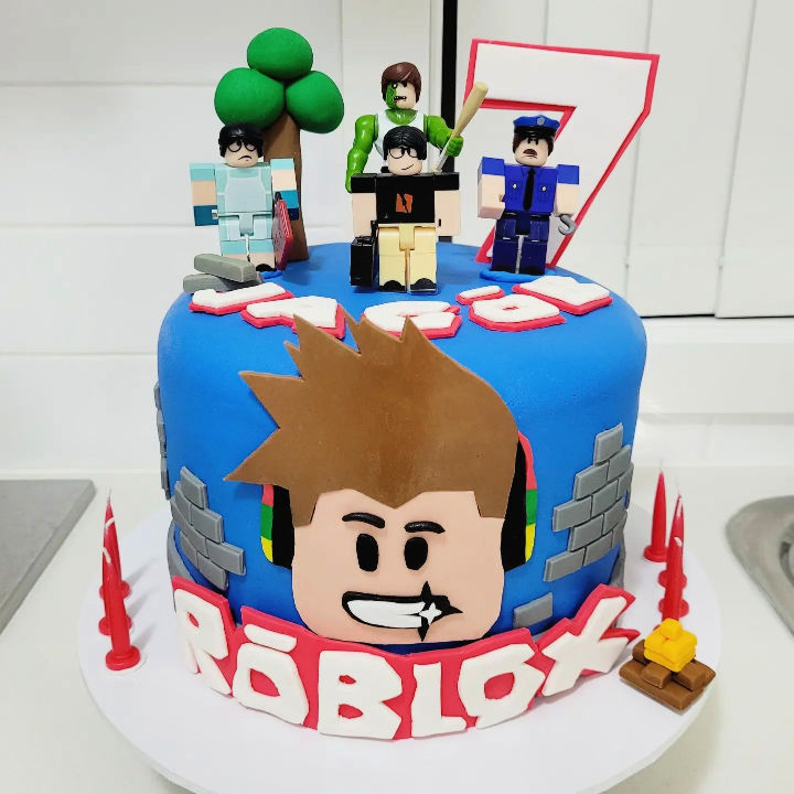 20 Creative Roblox Cake Ideas - Blitsy