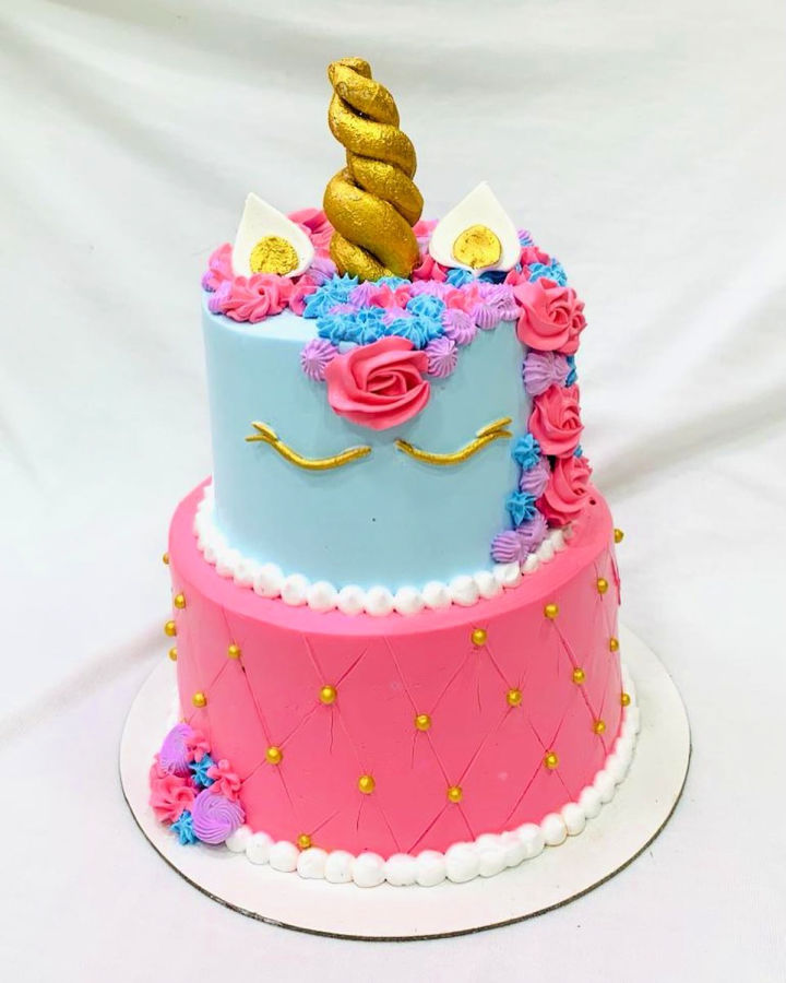 25 Pretty Unicorn Cake Ideas - Blitsy