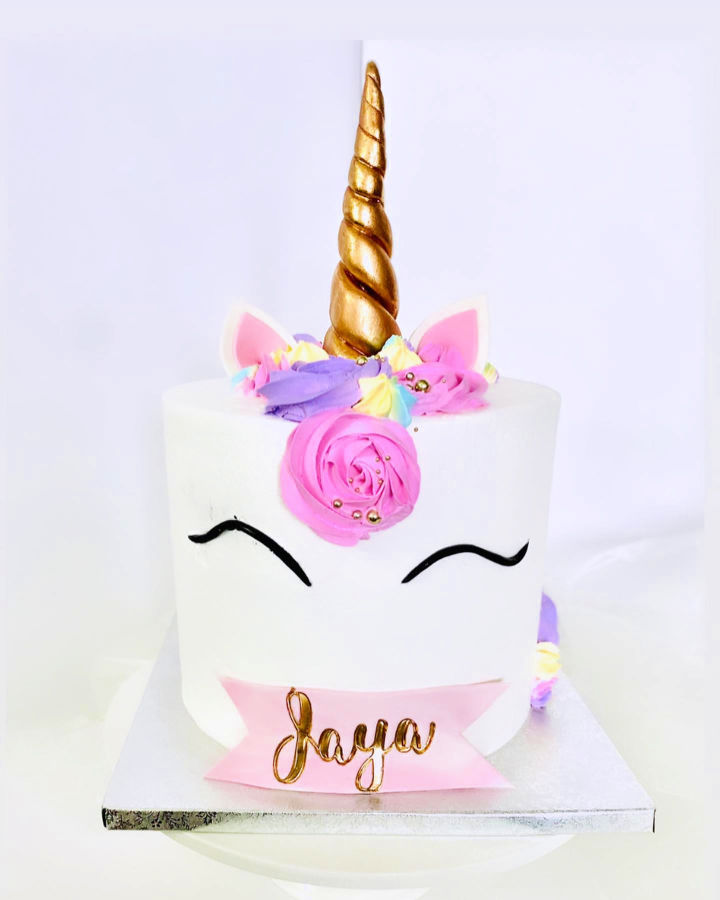 25 Pretty Unicorn Cake Ideas - Blitsy