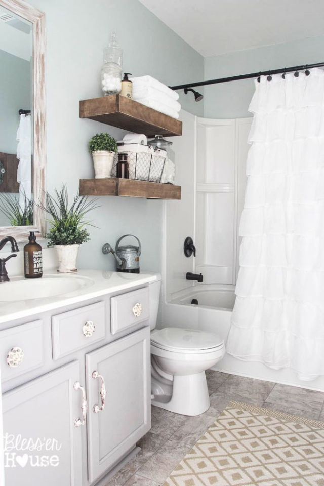 30 Farmhouse Bathroom Ideas We Love - Blitsy