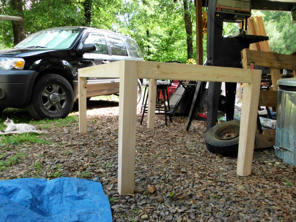 DIY Table Legs - Step by Step Guide - Blitsy