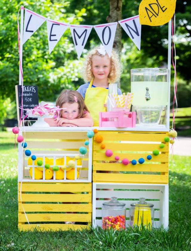 DIY Lemonade Stand for Kids - Blitsy