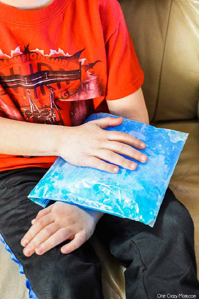 Homemade DIY Ice Pack for Quick Pain Relief - Blitsy