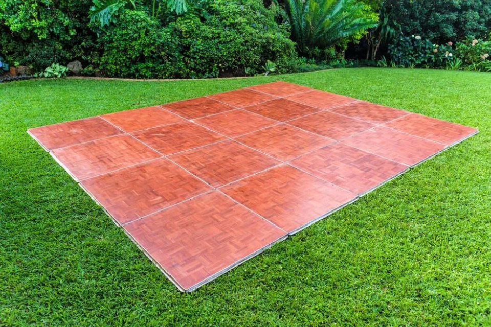 DIY Dance Floor on A Budget - Blitsy