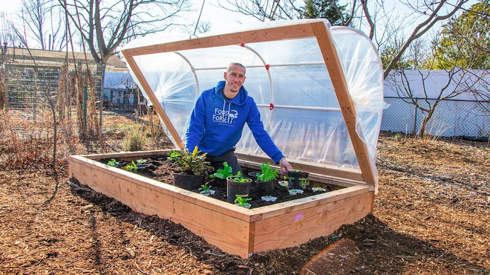 DIY Hoop House to Extend Your Growing Season - Blitsy