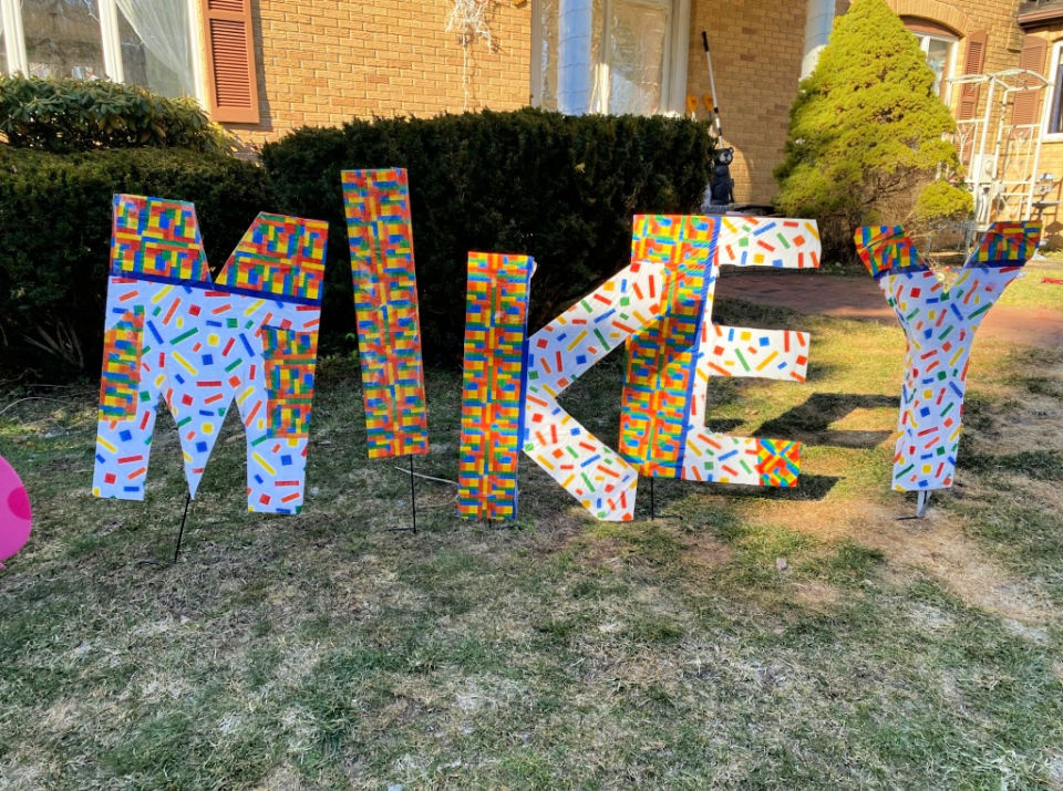 DIY Yard Signs for Your Home or Business - Blitsy