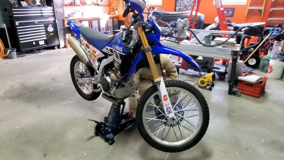 DIY Motorcycle Lift Plans - Blitsy