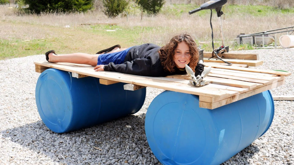 DIY Pontoon Boat - Step by Step Instructions - Blitsy