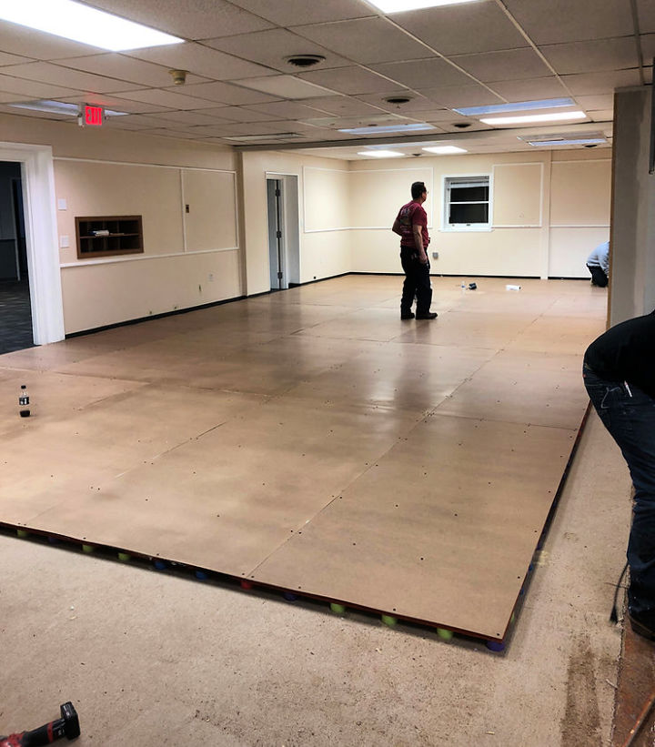 DIY Dance Floor on A Budget - Blitsy