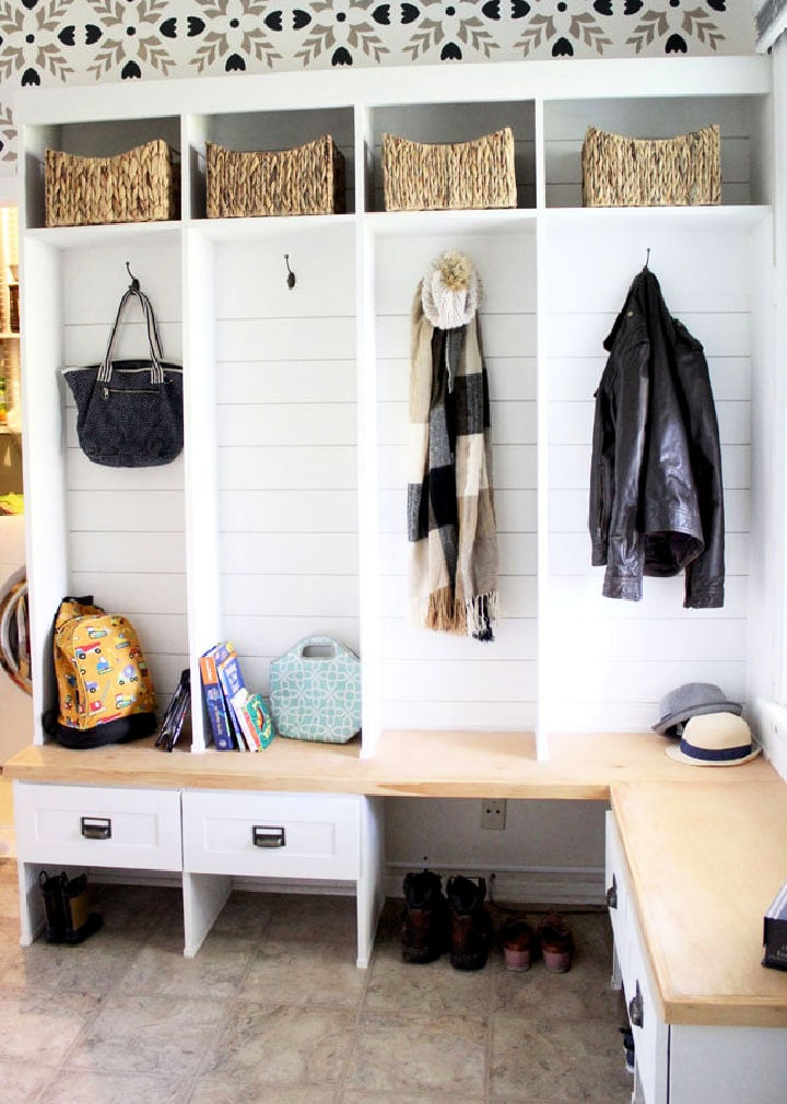 25 Amazing DIY Entryway Bench Ideas - Blitsy