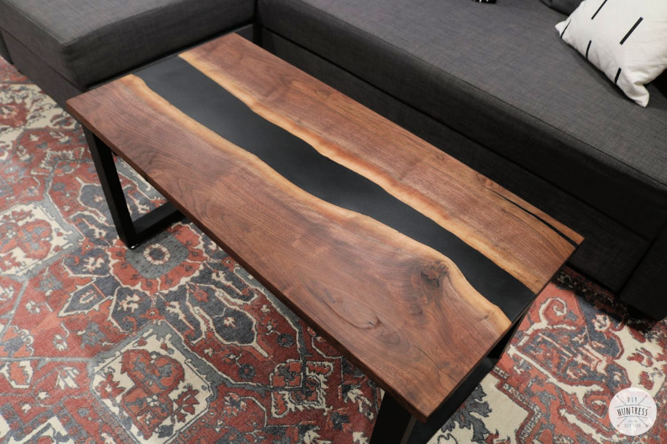 How to Make Epoxy Table - Step by Step Instructions - Blitsy