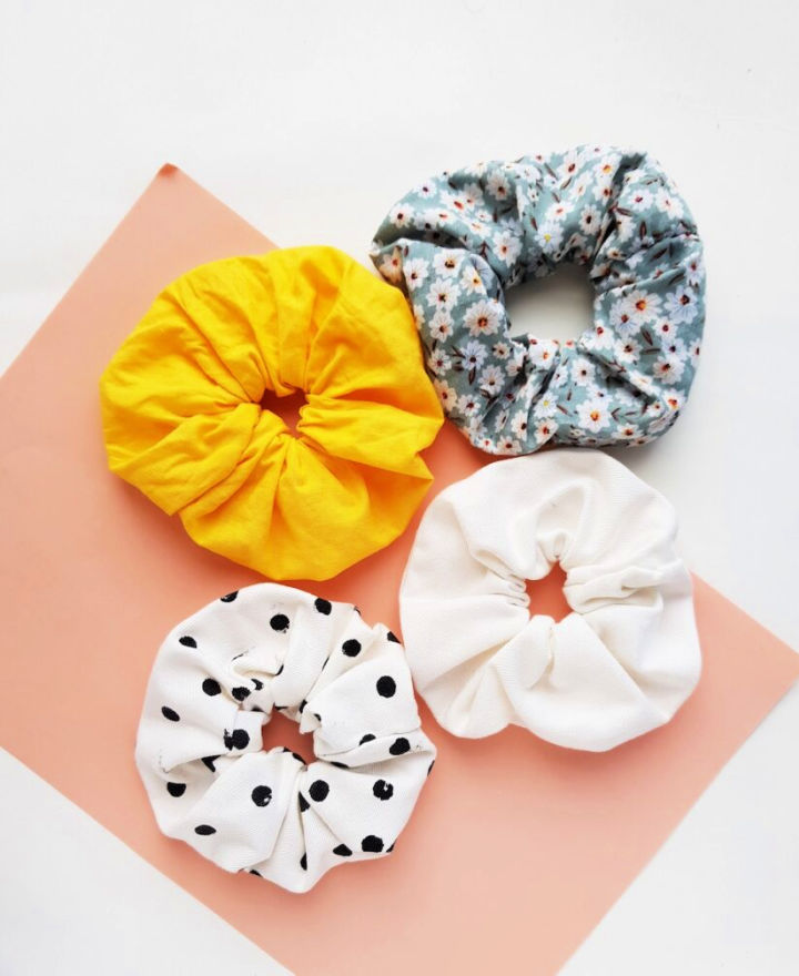 How to Make a Scrunchie - Step by Step Instructions - Blitsy