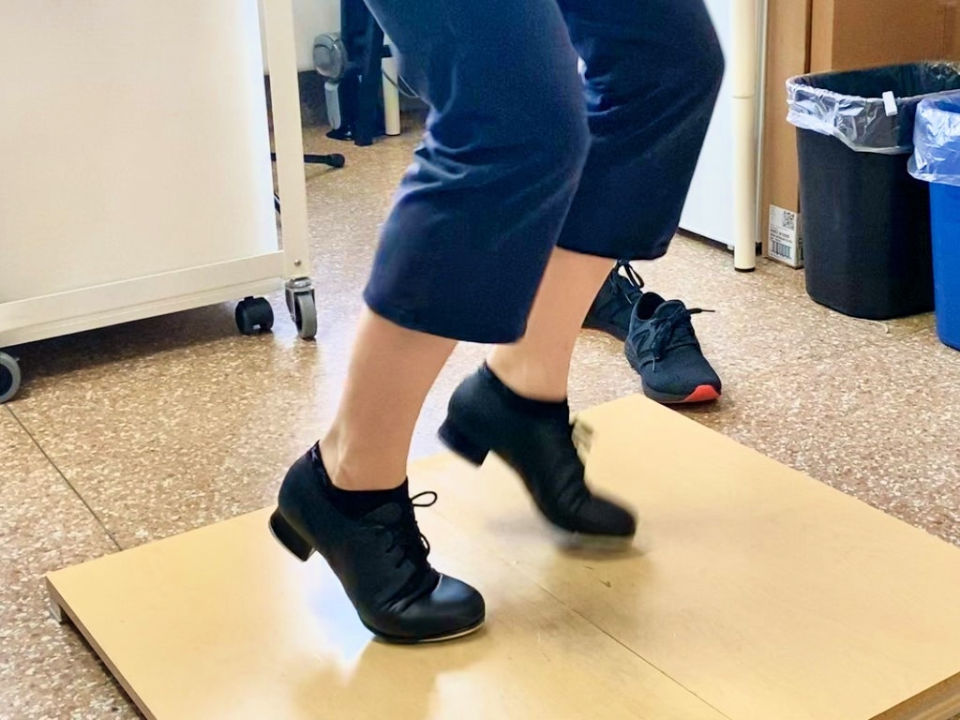 DIY Dance Floor on A Budget - Blitsy