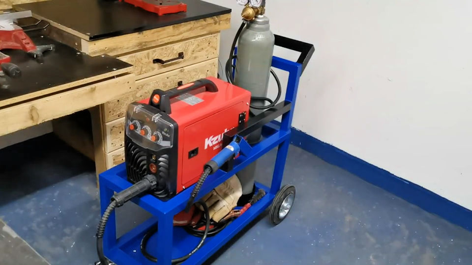 DIY Welding Cart - Step by Step Instructions - Blitsy