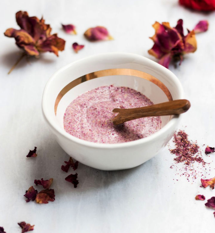 Homemade DIY Lip Mask Recipe - Blitsy