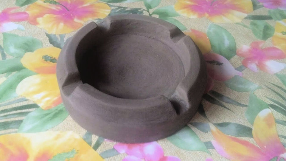 25 Unique DIY Ashtray Ideas to Make - Blitsy