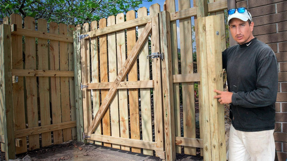 How to Build a Fence Gate - Step by Step Instructions - Blitsy