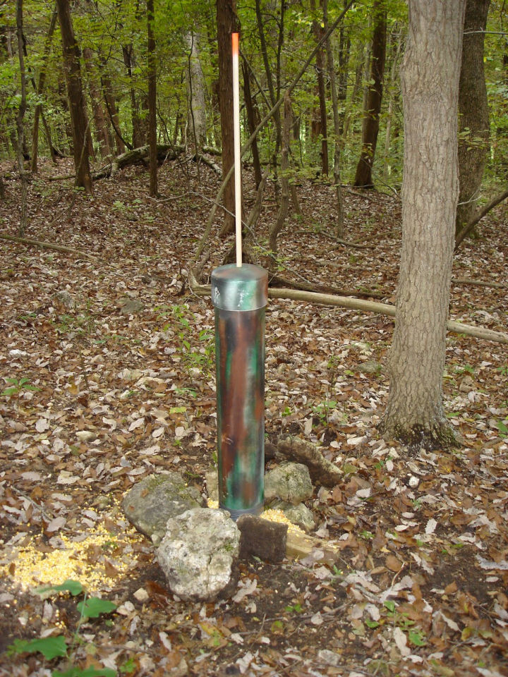 20 Homemade DIY Deer Feeder Ideas - Blitsy