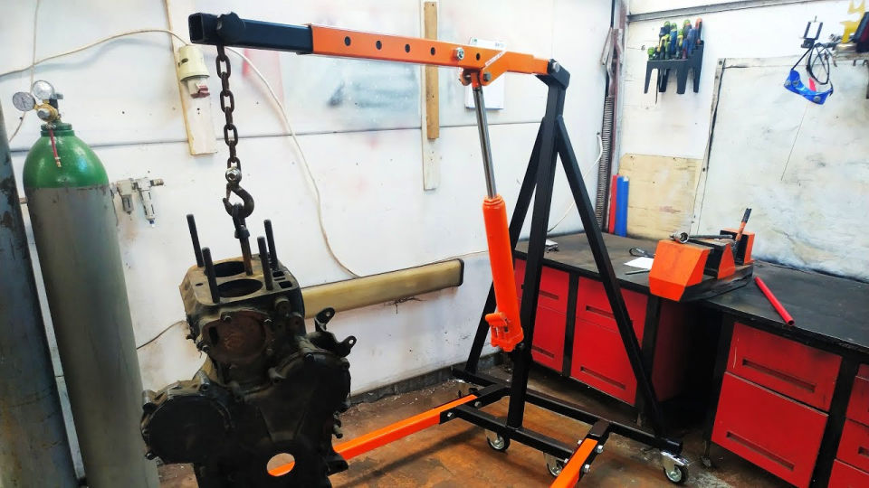 DIY Engine Hoist - Step by Step Instructions - Blitsy