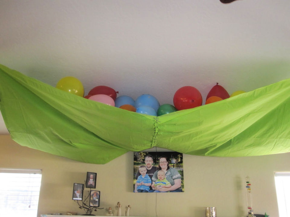 DIY Balloon Drop for A Memorable Party Experience - Blitsy