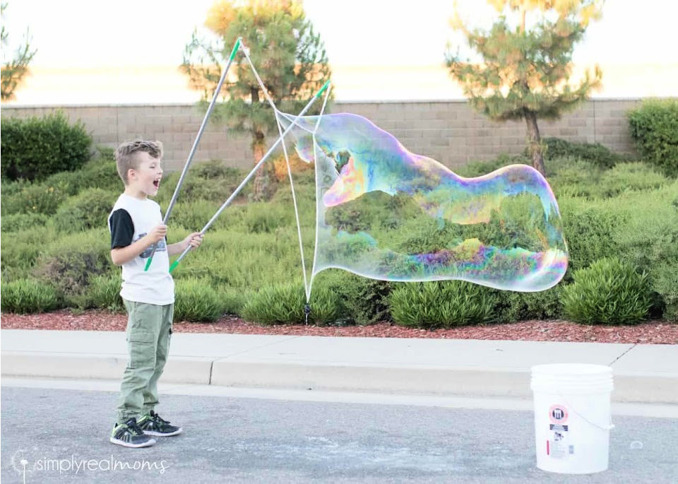DIY Giant Bubble Wand - Step by Step Guide - Blitsy