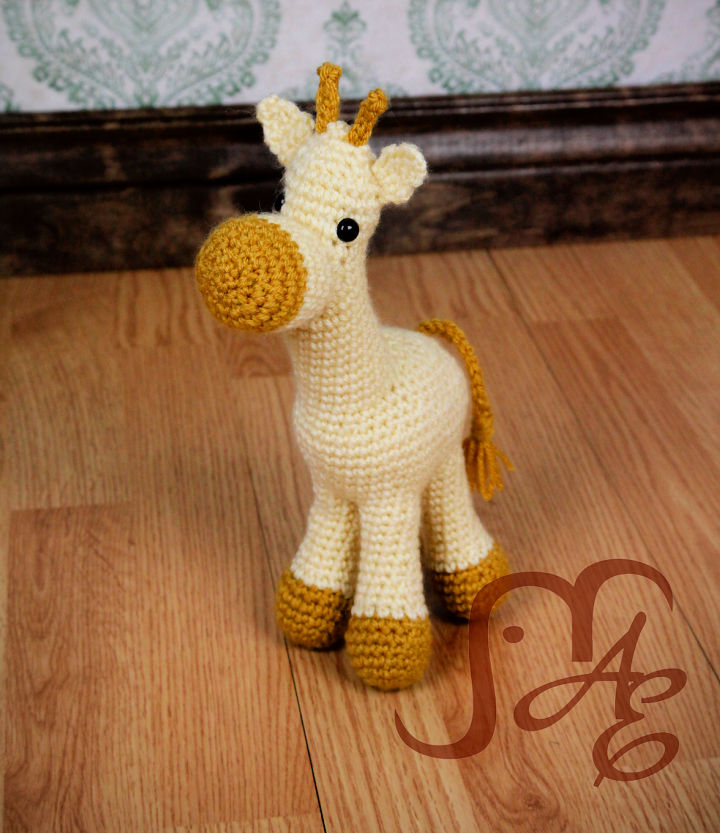 25 Free Crochet Giraffe Patterns (Amigurumi Pattern) - Blitsy