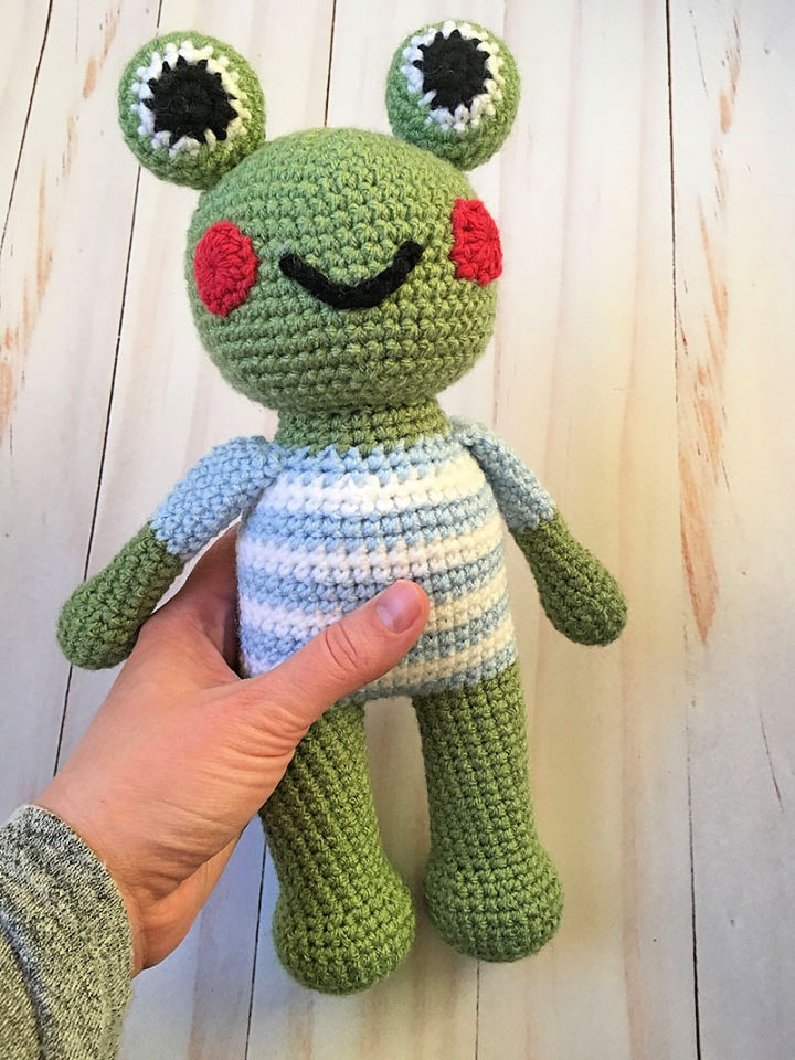 25 Free Crochet Frog Patterns (Frog Amigurumi Pattern)