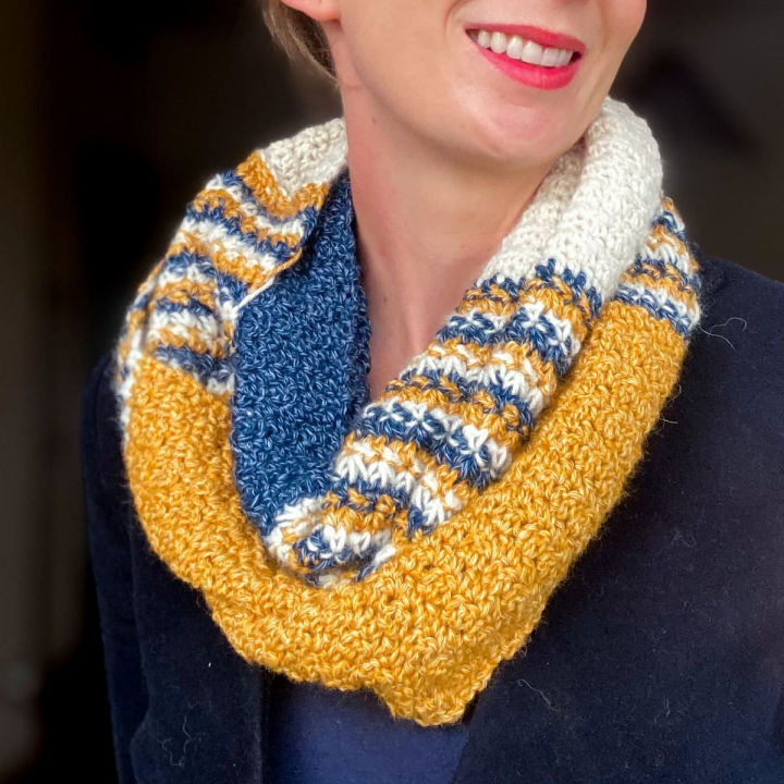 40 Free Crochet Infinity Scarf Patterns (Easy PDF Pattern)