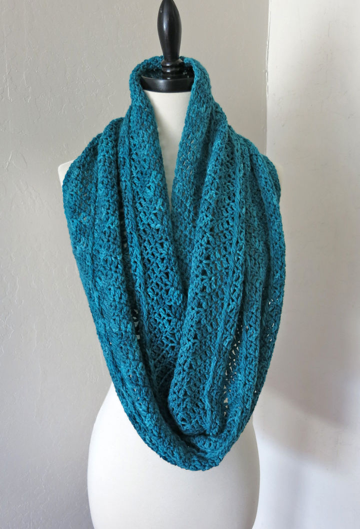 40 Free Crochet Infinity Scarf Patterns (Easy PDF Pattern)