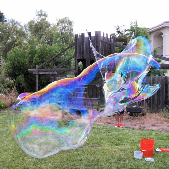 DIY Giant Bubble Wand - Step by Step Guide - Blitsy